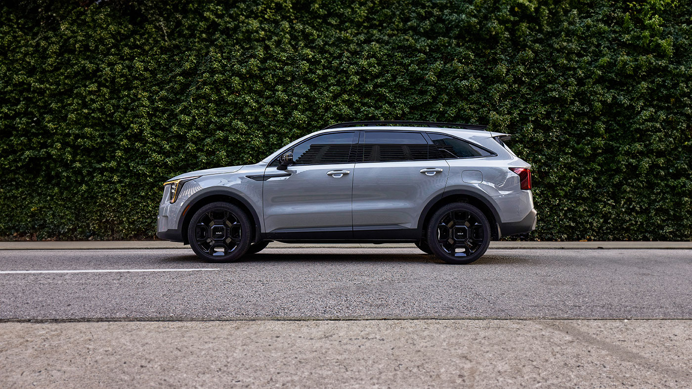 2025 Sorento | Midsize AWD SUV | Birchwood Kia West